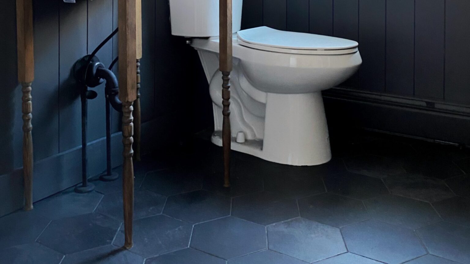 10 Small Bathroom Design Ideas On Budget | Bottomline Studio